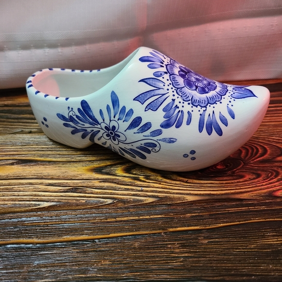 Delft Blue | Art | Delft Blauw Dutch Blue And White Ceramic Clog ...